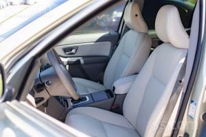 Zaļš Volvo XC90 2007 Rīga, ar dzinēja tilpumu 2.40 L un nobraukumu 352 tūkst. km par 5490 €, foto 12 vietnē AUTOMOTO.COM.LV