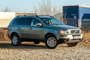 Green Volvo XC90 2007 in Riga, with an engine capacity of 2.40 L and mileage of 360 thousand km for 6495 €, photo  on AUTOMOTO.COM.LV