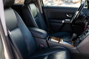 Zaļš Volvo XC90 2007 Rīga, ar dzinēja tilpumu 2.40 L un nobraukumu 360 tūkst. km par 6495 €, foto 18 vietnē AUTOMOTO.COM.LV