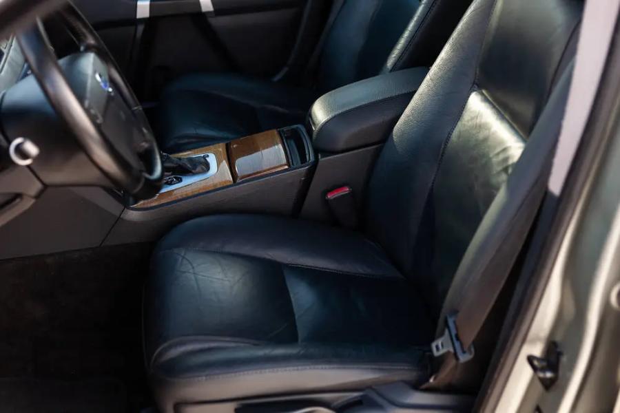 Zaļš Volvo XC90 2007 Rīga, ar dzinēja tilpumu 2.40 L un nobraukumu 360 tūkst. km par 6495 €, foto 21 vietnē AUTOMOTO.COM.LV