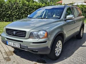 Zaļš Volvo XC90 2007 Rīga, ar dzinēja tilpumu 2.40 L un nobraukumu 273 tūkst. km par 5500 €, foto  vietnē AUTOMOTO.COM.LV