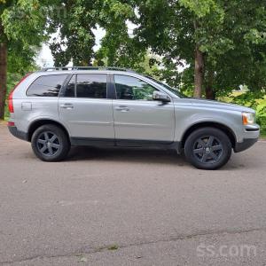 Green Volvo XC90 2007 in Rezekne, with an engine capacity of 2.40 L and mileage of 0 thousand km for 4600 €, photo 5 on AUTOMOTO.COM.LV