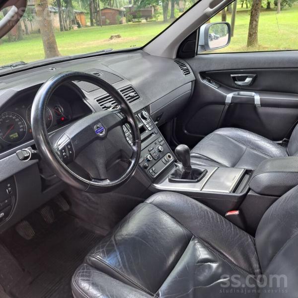 Zaļš Volvo XC90 2007 Rēzekne, ar dzinēja tilpumu 2.40 L un nobraukumu 0 tūkst. km par 4600 €, foto 9 vietnē AUTOMOTO.COM.LV
