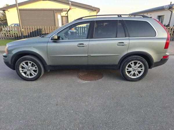Zaļš Volvo XC90 2008 Viļņa, ar dzinēja tilpumu 3.20 L un nobraukumu 288 tūkst. km par 3000 €, foto 1 vietnē AUTOMOTO.COM.LV