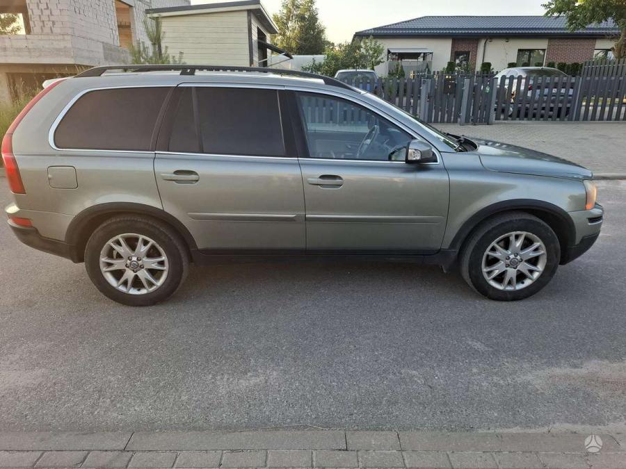 Green Volvo XC90 2008 in Vilnius, with an engine capacity of 3.20 L and mileage of 288 thousand km for 3000 €, photo 3 on AUTOMOTO.COM.LV