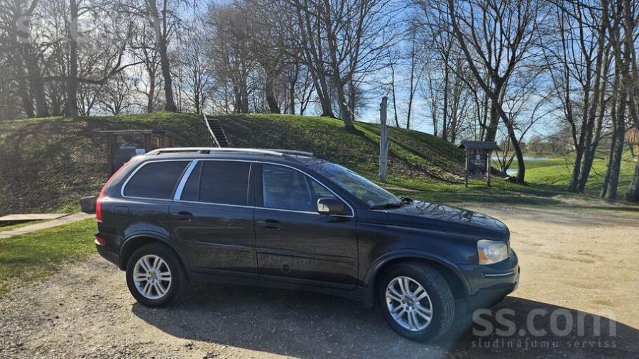Zaļš Volvo XC90 2010 Liepāja, ar dzinēja tilpumu 2.40 L un nobraukumu 293 tūkst. km par 7800 €, foto 3 vietnē AUTOMOTO.COM.LV
