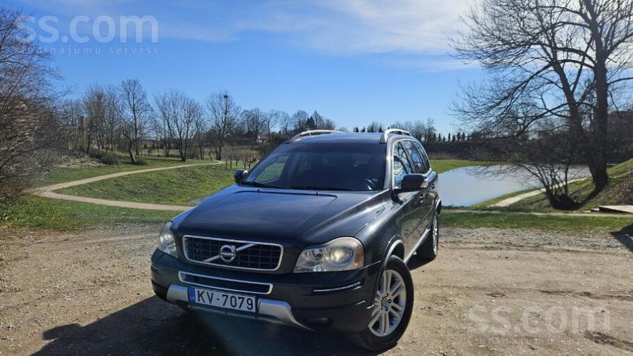 Zaļš Volvo XC90 2010 Liepāja, ar dzinēja tilpumu 2.40 L un nobraukumu 293 tūkst. km par 7800 €, foto 4 vietnē AUTOMOTO.COM.LV