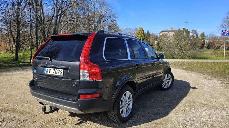 Zaļš Volvo XC90 2010 Liepāja, ar dzinēja tilpumu 2.40 L un nobraukumu 293 tūkst. km par 7800 €, foto 5 vietnē AUTOMOTO.COM.LV