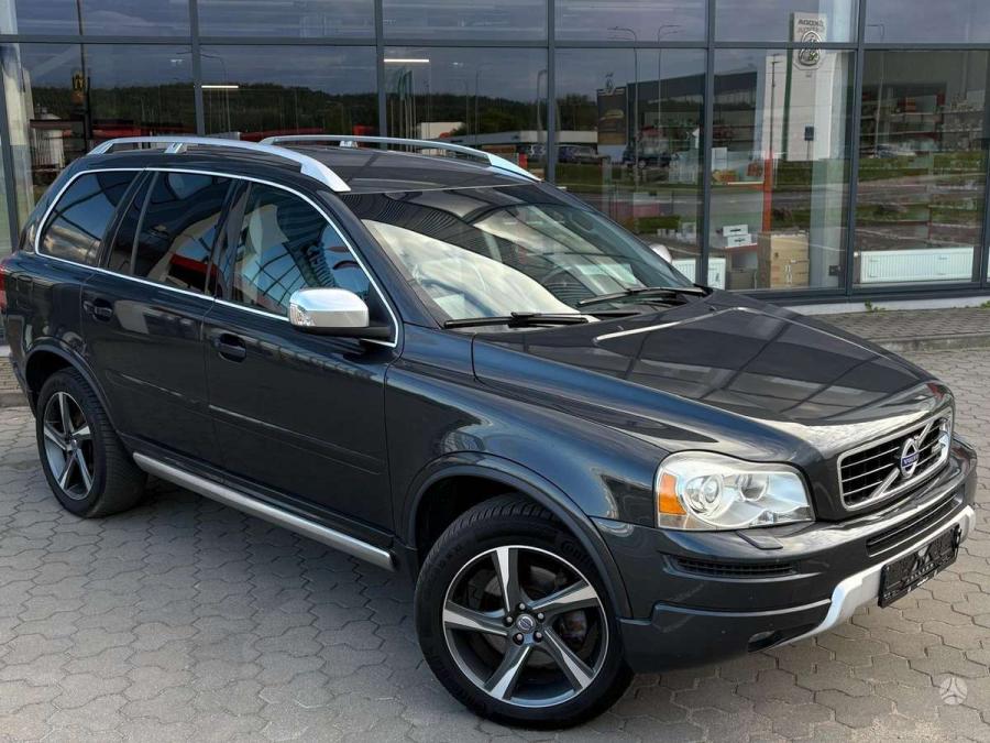 Green Volvo XC90 2012 in Vilnius, with an engine capacity of 2.40 L and mileage of 227 thousand km for 11100 €, photo 6 on AUTOMOTO.COM.LV
