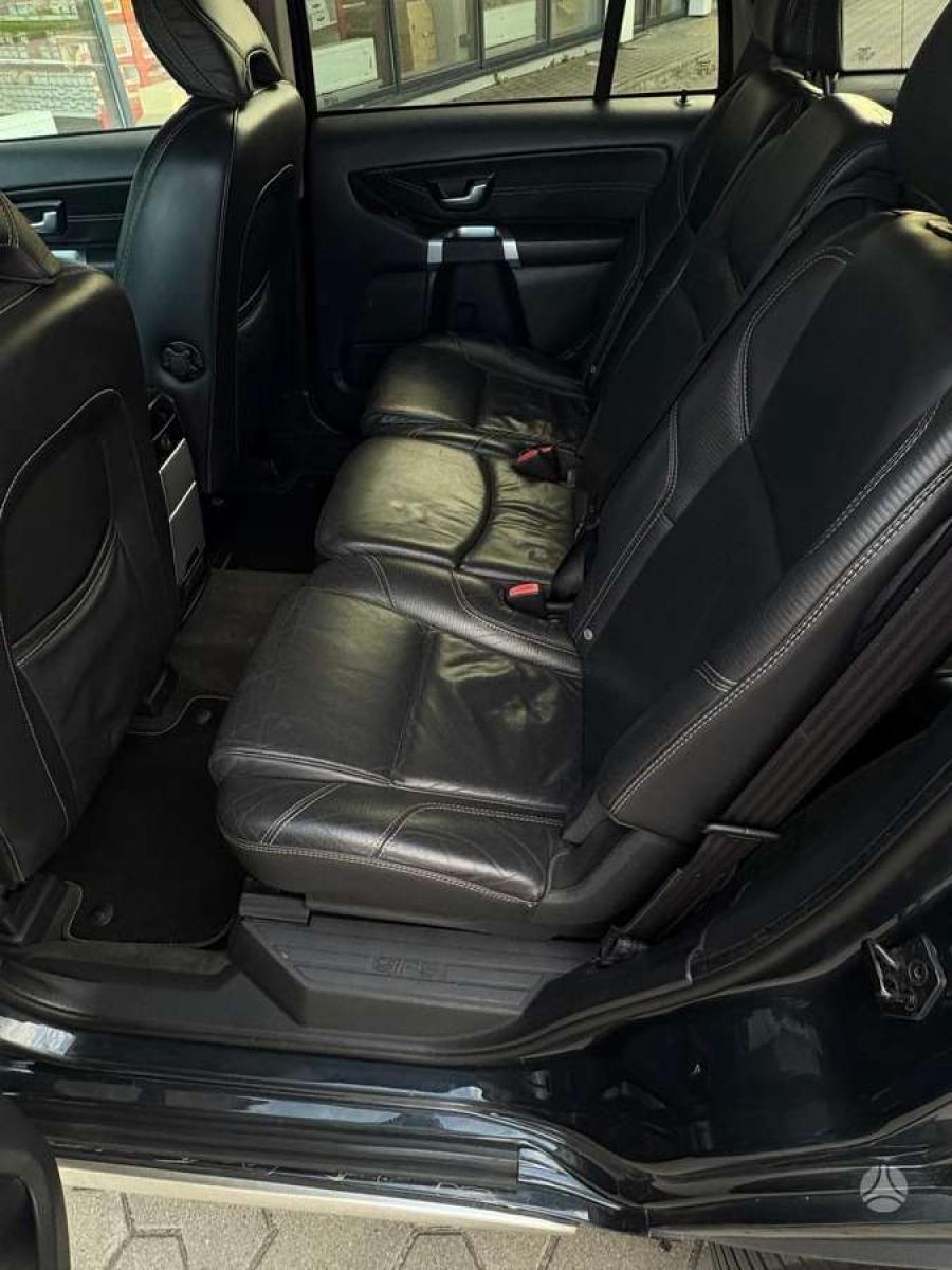 Green Volvo XC90 2012 in Vilnius, with an engine capacity of 2.40 L and mileage of 227 thousand km for 11100 €, photo 20 on AUTOMOTO.COM.LV