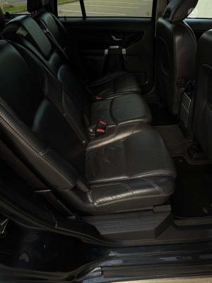 Green Volvo XC90 2012 in Vilnius, with an engine capacity of 2.40 L and mileage of 227 thousand km for 11100 €, photo 27 on AUTOMOTO.COM.LV