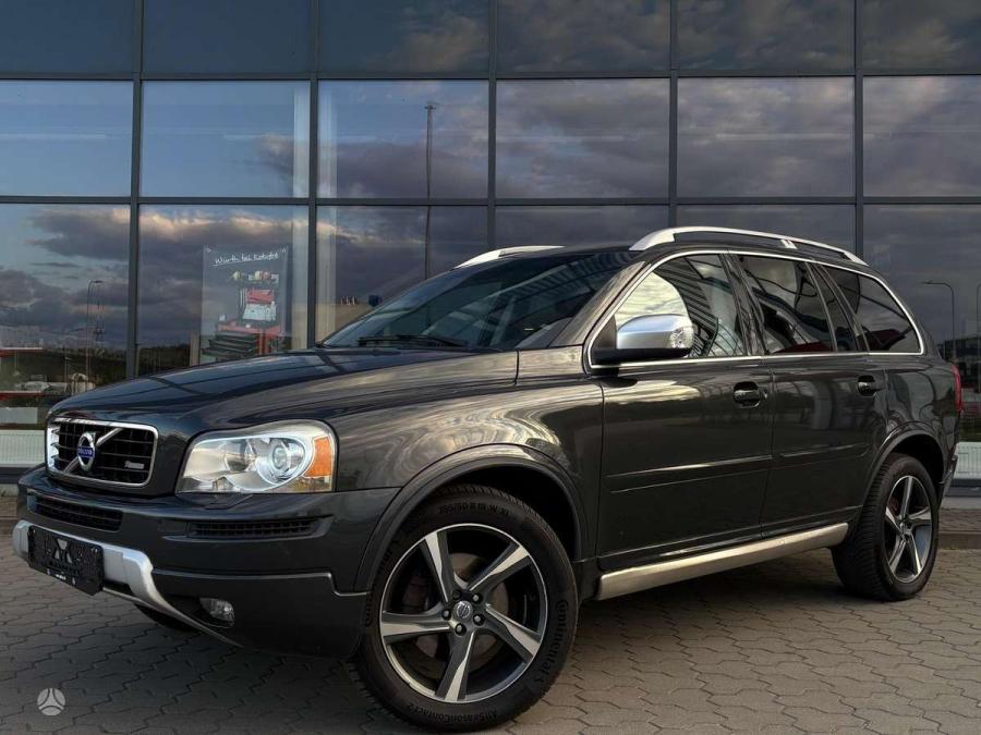 Green Volvo XC90 2012 in Vilnius, with an engine capacity of 2.40 L and mileage of 227 thousand km for 11500 €, photo 5 on AUTOMOTO.COM.LV