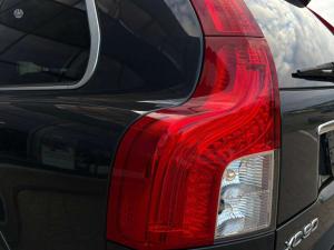 Green Volvo XC90 2012 in Vilnius, with an engine capacity of 2.40 L and mileage of 227 thousand km for 11500 €, photo 21 on AUTOMOTO.COM.LV
