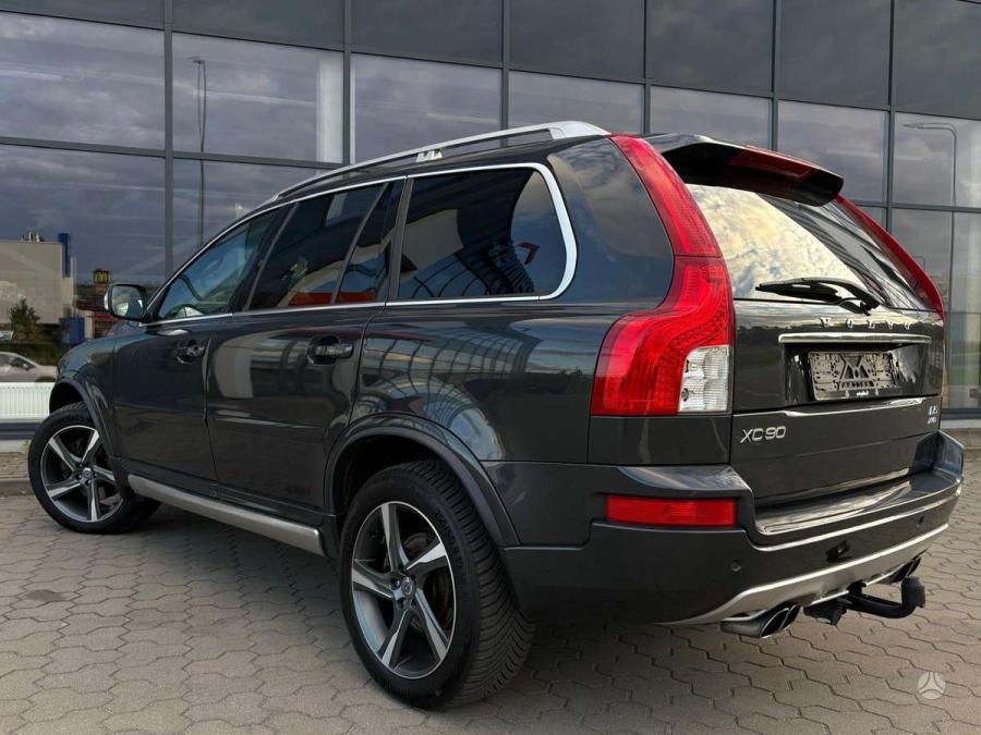 Green Volvo XC90 2012 in Vilnius, with an engine capacity of 2.40 L and mileage of 227 thousand km for 11500 €, photo 26 on AUTOMOTO.COM.LV