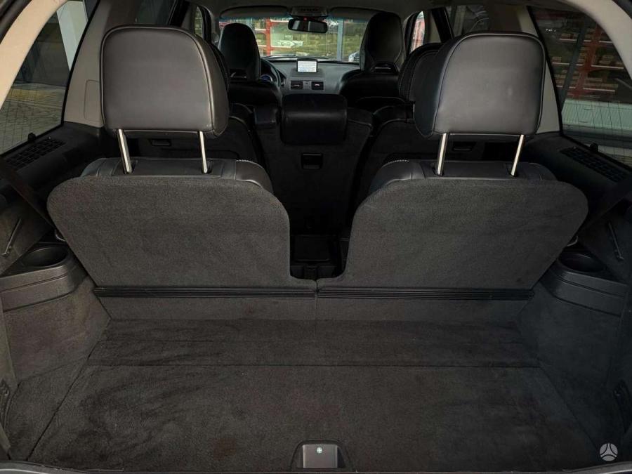 Green Volvo XC90 2012 in Vilnius, with an engine capacity of 2.40 L and mileage of 227 thousand km for 11500 €, photo 28 on AUTOMOTO.COM.LV