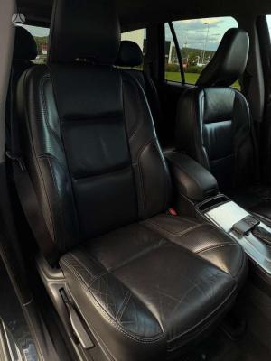 Green Volvo XC90 2012 in Vilnius, with an engine capacity of 2.40 L and mileage of 227 thousand km for 11500 €, photo 31 on AUTOMOTO.COM.LV