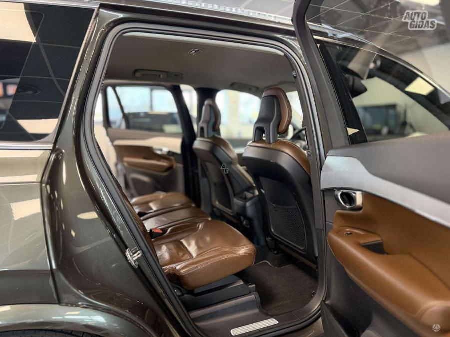 Zaļš Volvo XC90 2017 Klaipėda, ar dzinēja tilpumu 2.00 L un nobraukumu 287 tūkst. km par 24750 €, foto 4 vietnē AUTOMOTO.COM.LV