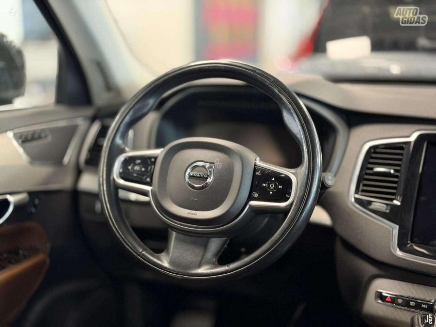 Zaļš Volvo XC90 2017 Klaipėda, ar dzinēja tilpumu 2.00 L un nobraukumu 287 tūkst. km par 24750 €, foto 30 vietnē AUTOMOTO.COM.LV