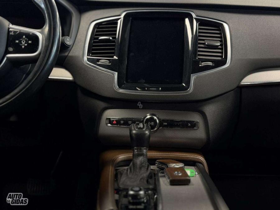 Zaļš Volvo XC90 2017 Klaipėda, ar dzinēja tilpumu 2.00 L un nobraukumu 287 tūkst. km par 24750 €, foto 31 vietnē AUTOMOTO.COM.LV