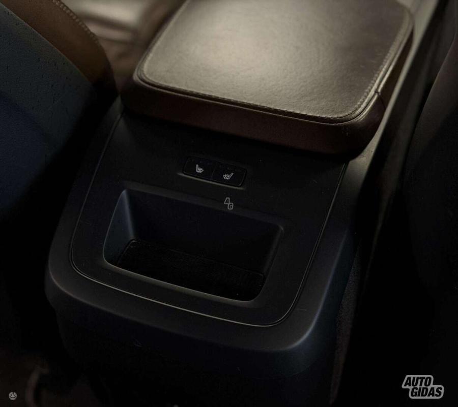Zaļš Volvo XC90 2017 Klaipėda, ar dzinēja tilpumu 2.00 L un nobraukumu 287 tūkst. km par 24750 €, foto 32 vietnē AUTOMOTO.COM.LV