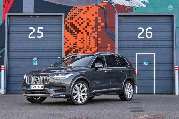 Zaļš Volvo XC90 2018 Kauņa, ar dzinēja tilpumu 1.97 L un nobraukumu 278 tūkst. km par 22600 €, foto 1 vietnē AUTOMOTO.COM.LV