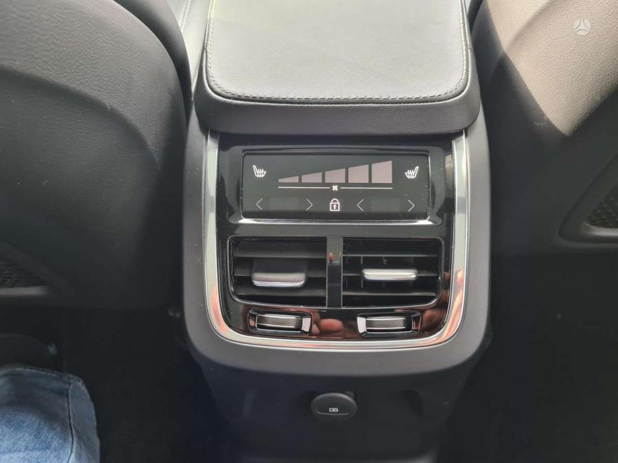 Zaļš Volvo XC90 2022 Šauļi, ar dzinēja tilpumu 1.97 L un nobraukumu 192 tūkst. km par 41900 €, foto 23 vietnē AUTOMOTO.COM.LV