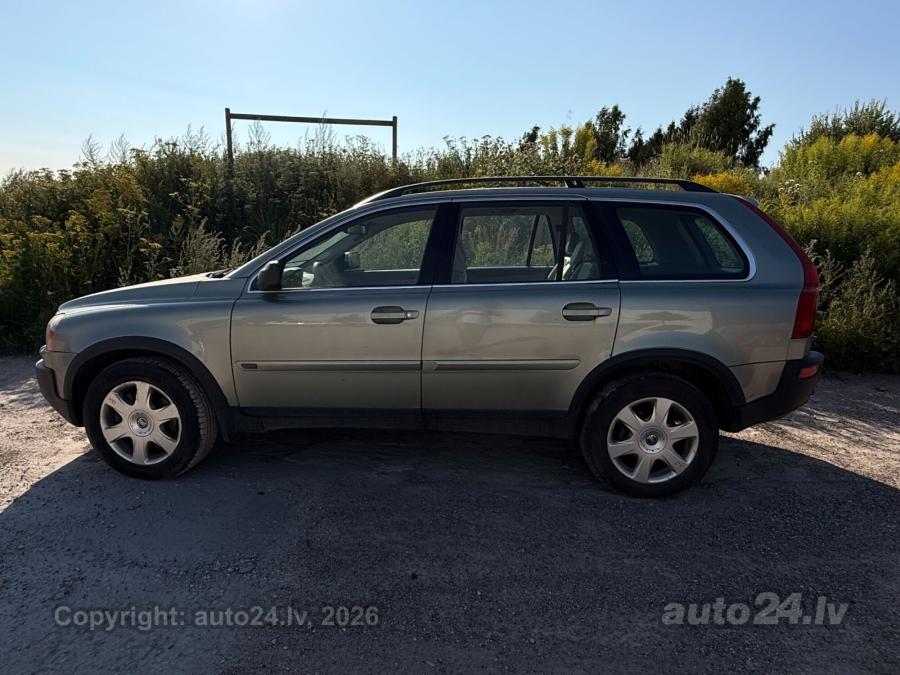 Green Volvo XC90 2005 in Tallinn, with an engine capacity of 4.40 L and mileage of 485 thousand km for 990 €, photo 1 on AUTOMOTO.COM.LV