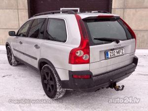Pelēks Volvo XC90 2003 Tallina, ar dzinēja tilpumu 2.40 L un nobraukumu 398 tūkst. km par 4000 €, foto 3 vietnē AUTOMOTO.COM.LV
