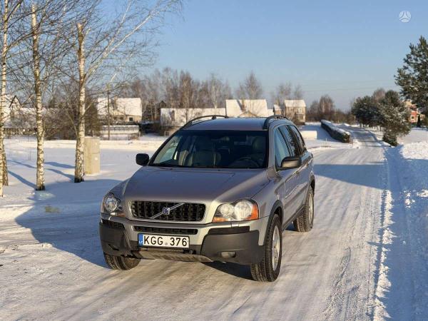 Grey Volvo XC90 2003 in Vilnius, with an engine capacity of 2.52 L and mileage of 350 thousand km for 1950 €, photo 1 on AUTOMOTO.COM.LV
