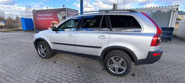 Grey Volvo XC90 2003 in Panevezys, with an engine capacity of 2.40 L and mileage of 361 thousand km for 3500 €, photo 5 on AUTOMOTO.COM.LV