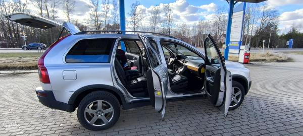 Grey Volvo XC90 2003 in Panevezys, with an engine capacity of 2.40 L and mileage of 361 thousand km for 3500 €, photo 10 on AUTOMOTO.COM.LV