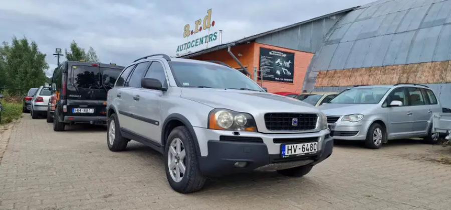Pelēks Volvo XC90 2003 Valmiera, ar dzinēja tilpumu 2.40 L un nobraukumu 0 tūkst. km par 2100 €, foto 1 vietnē AUTOMOTO.COM.LV