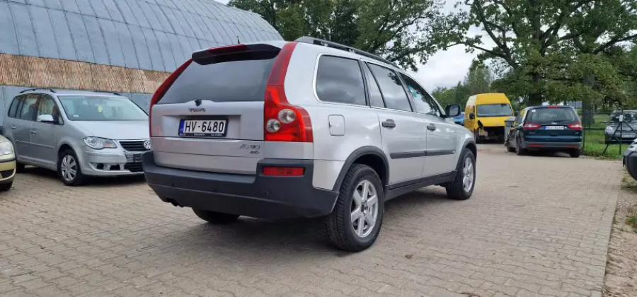 Pelēks Volvo XC90 2003 Valmiera, ar dzinēja tilpumu 2.40 L un nobraukumu 0 tūkst. km par 2100 €, foto 4 vietnē AUTOMOTO.COM.LV
