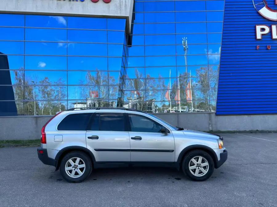 Grey Volvo XC90 2003 in Riga, with an engine capacity of 2.40 L and mileage of 336 thousand km for 3290 €, photo 20 on AUTOMOTO.COM.LV