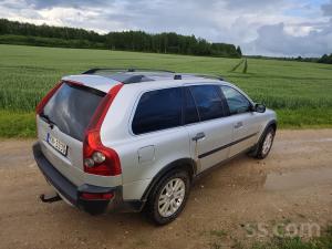 Pelēks Volvo XC90 2003 Ogre, ar dzinēja tilpumu 2.40 L un nobraukumu 406 tūkst. km par 1800 €, foto 4 vietnē AUTOMOTO.COM.LV