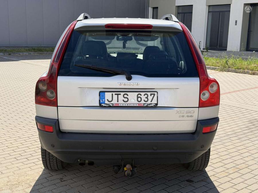 Grey Volvo XC90 2003 in Vilnius, with an engine capacity of 2.40 L and mileage of 370 thousand km for 2500 €, photo 7 on AUTOMOTO.COM.LV