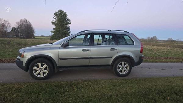 Grey Volvo XC90 2003 in Kelme, with an engine capacity of 2.40 L and mileage of 325 thousand km for 2600 €, photo 7 on AUTOMOTO.COM.LV