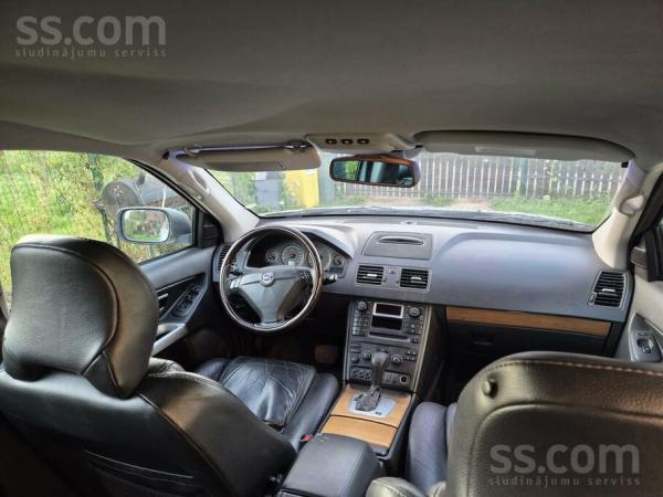 Pelēks Volvo XC90 2003 Rīga, ar dzinēja tilpumu 2.40 L un nobraukumu 577 tūkst. km par 2500 €, foto 7 vietnē AUTOMOTO.COM.LV