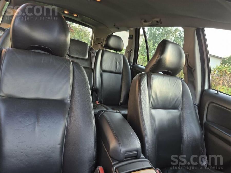 Pelēks Volvo XC90 2003 Rīga, ar dzinēja tilpumu 2.40 L un nobraukumu 577 tūkst. km par 2500 €, foto 10 vietnē AUTOMOTO.COM.LV