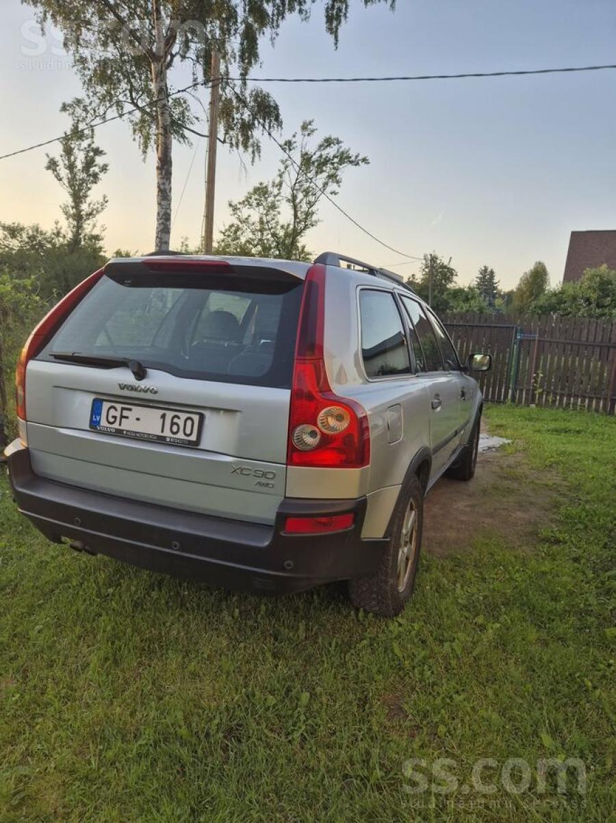 Pelēks Volvo XC90 2003 Rīga, ar dzinēja tilpumu 2.40 L un nobraukumu 577 tūkst. km par 2500 €, foto 11 vietnē AUTOMOTO.COM.LV