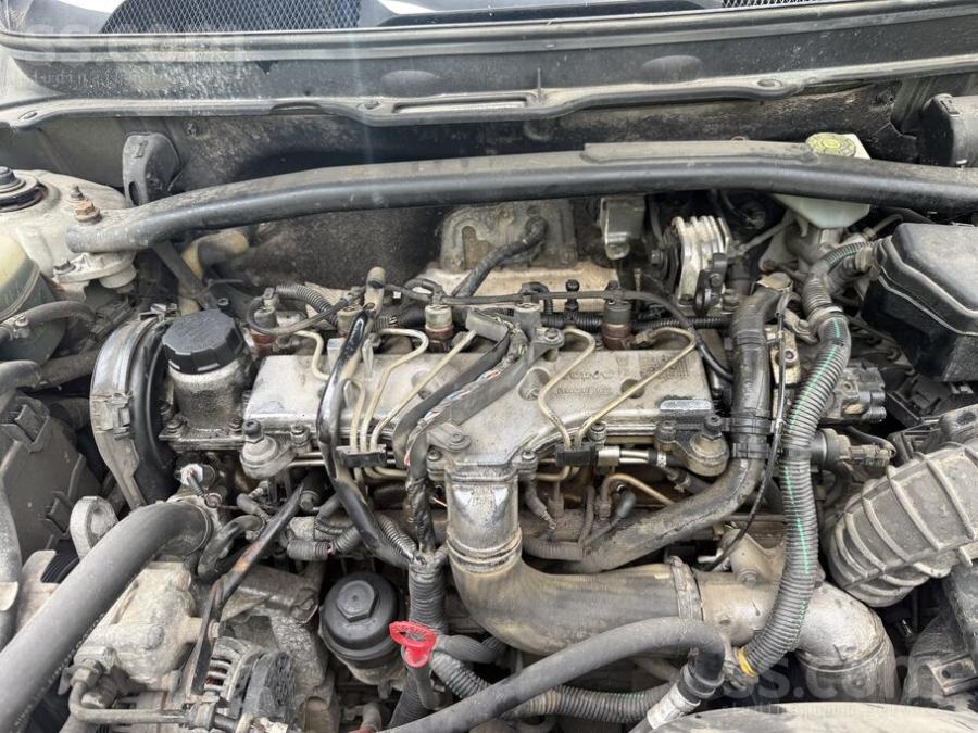 Grey Volvo XC90 2003 in Rezekne, with an engine capacity of 2.40 L and mileage of 339 thousand km for 3250 €, photo 19 on AUTOMOTO.COM.LV