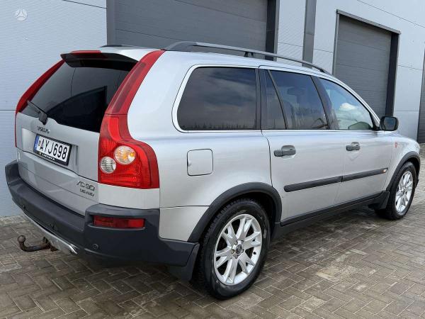 Pelēks Volvo XC90 2003 Viļņa, ar dzinēja tilpumu 2.40 L un nobraukumu 380 tūkst. km par 1450 €, foto 5 vietnē AUTOMOTO.COM.LV