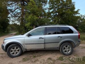 Grey Volvo XC90 2003 in Preili, with an engine capacity of 2.40 L and mileage of 371 thousand km for 1600 €, photo 4 on AUTOMOTO.COM.LV