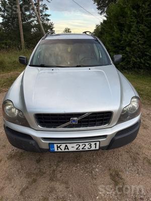 Grey Volvo XC90 2003 in Preili, with an engine capacity of 2.40 L and mileage of 371 thousand km for 1600 €, photo 7 on AUTOMOTO.COM.LV