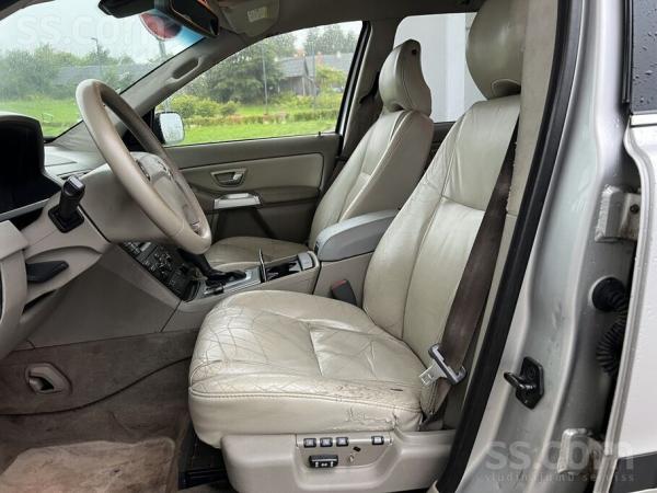 Pelēks Volvo XC90 2003 Rēzekne, ar dzinēja tilpumu 2.90 L un nobraukumu 388 tūkst. km par 2200 €, foto 8 vietnē AUTOMOTO.COM.LV