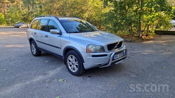 Grey Volvo XC90 2003 in Jurmala, with an engine capacity of 2.40 L and mileage of 292 thousand km for 4650 €, photo 5 on AUTOMOTO.COM.LV