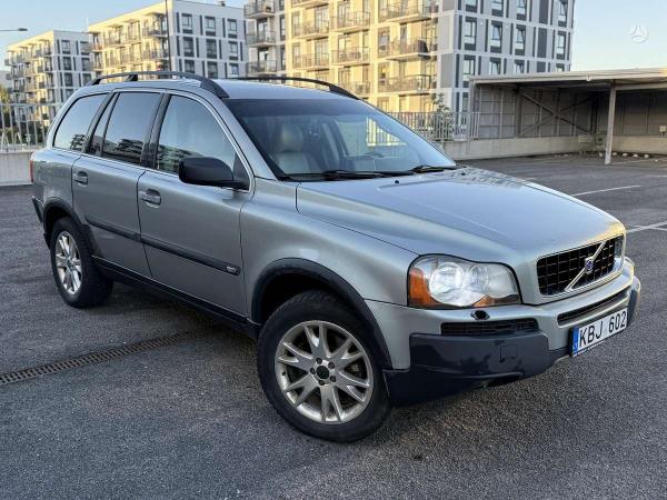 Pelēks Volvo XC90 2003 Viļņa, ar dzinēja tilpumu 2.40 L un nobraukumu 284 tūkst. km par 2950 €, foto 3 vietnē AUTOMOTO.COM.LV