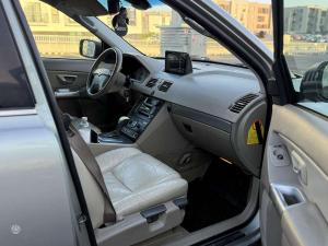 Pelēks Volvo XC90 2003 Viļņa, ar dzinēja tilpumu 2.40 L un nobraukumu 284 tūkst. km par 2950 €, foto 13 vietnē AUTOMOTO.COM.LV