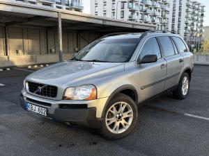 Pelēks Volvo XC90 2003 Viļņa, ar dzinēja tilpumu 2.40 L un nobraukumu 284 tūkst. km par 2950 €, foto 1 vietnē AUTOMOTO.COM.LV