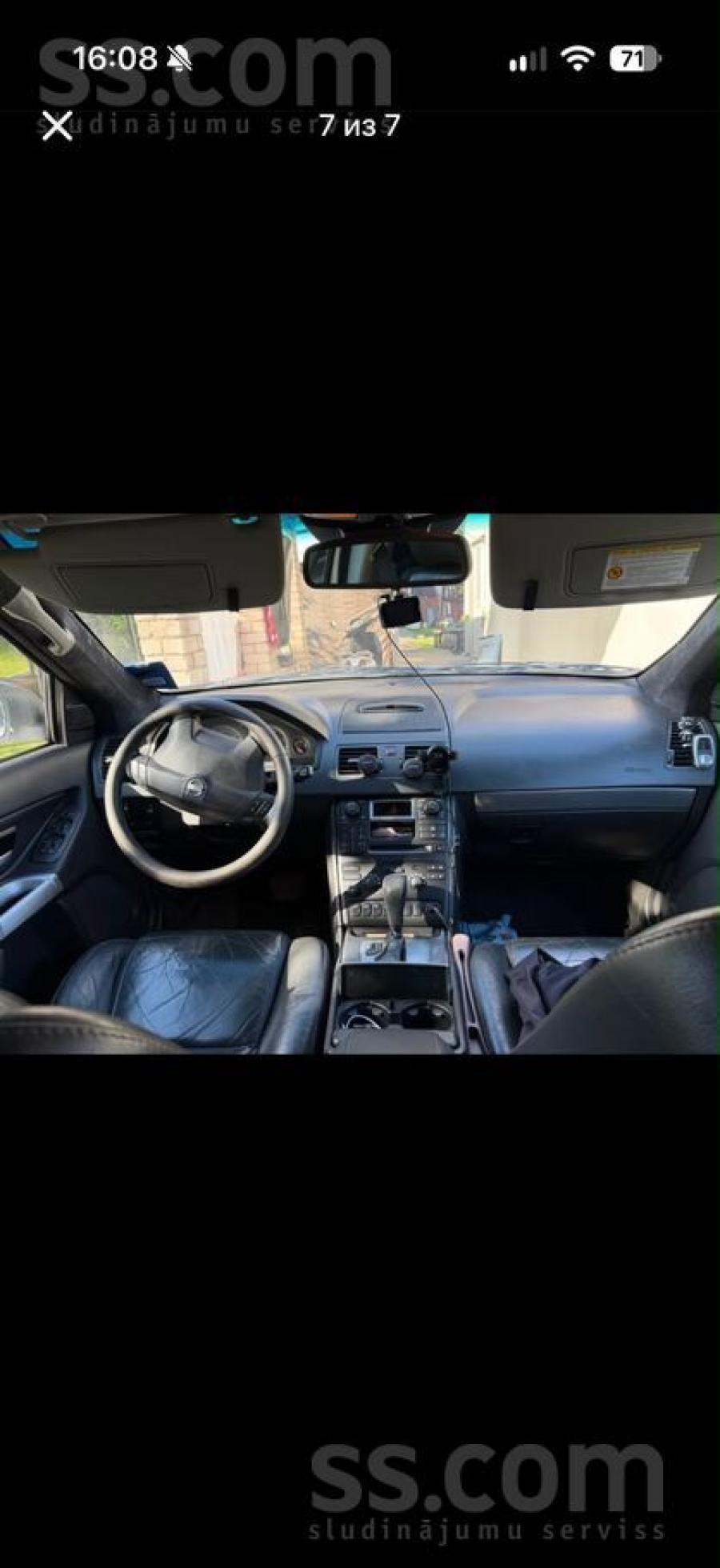 Grey Volvo XC90 2003 in Daugavpils, with an engine capacity of 2.40 L and mileage of 378 thousand km for 2200 €, photo 8 on AUTOMOTO.COM.LV